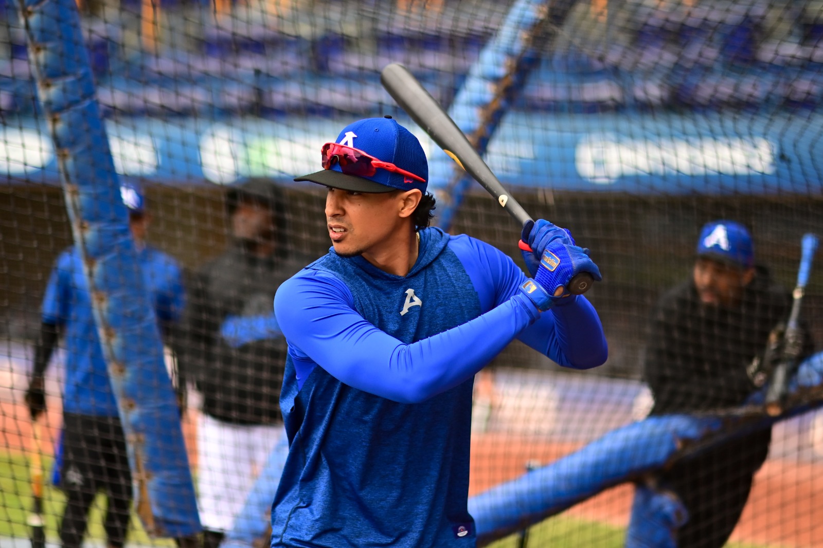 Noah Perio ya entrena a la par de sus compañeros
