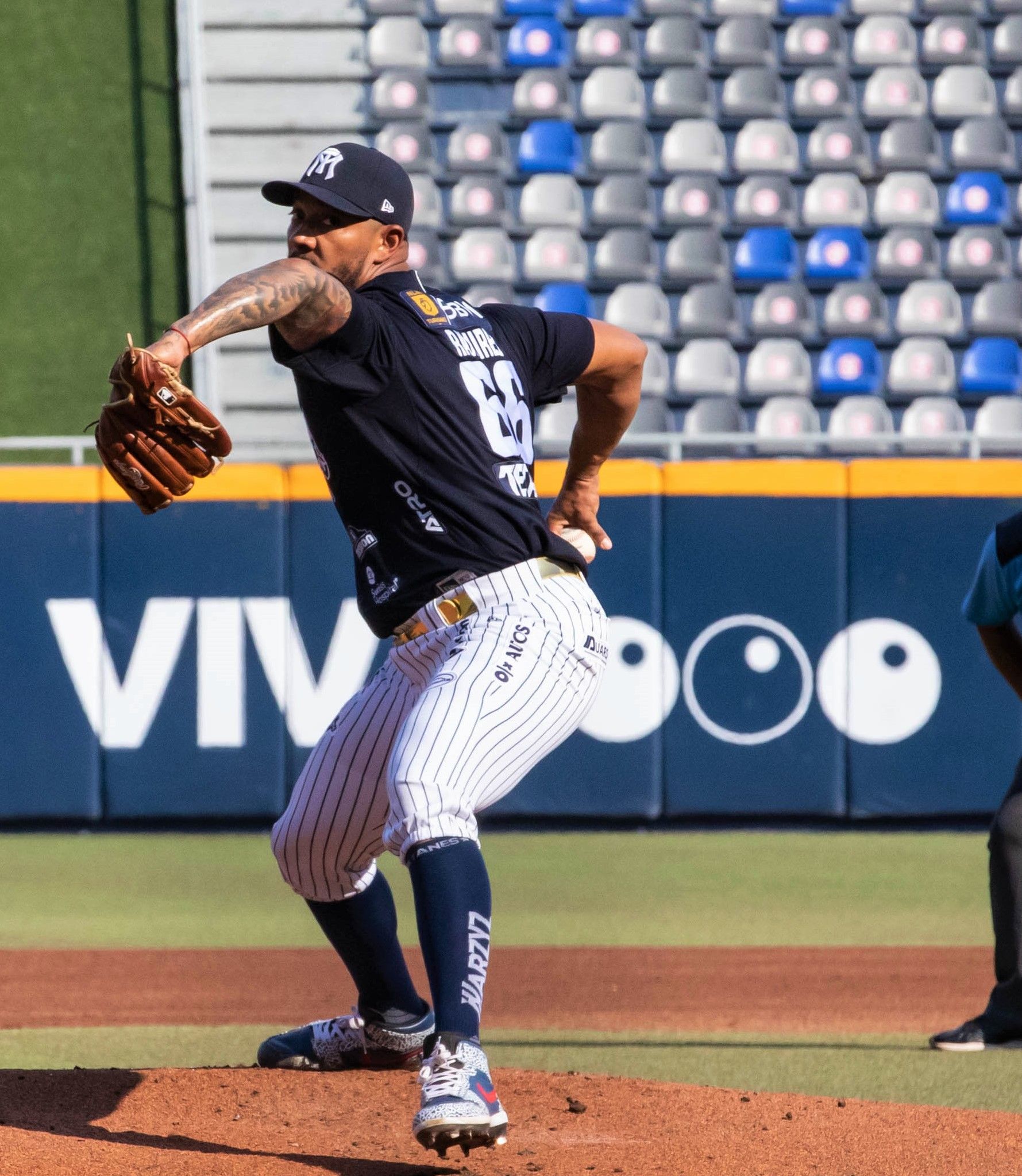 JC Ramírez consigue su sexto triunfo