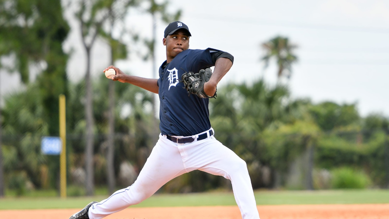 Chavez Fernander llega a la rotación de la Furia Azul