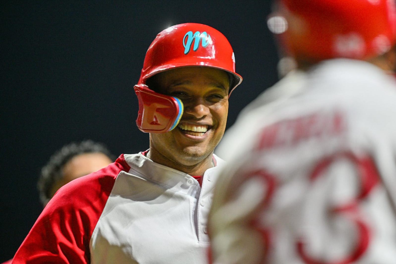 Diablos Rojos gana 11-2 a Conspiradores, con una noche explosiva de sus ...