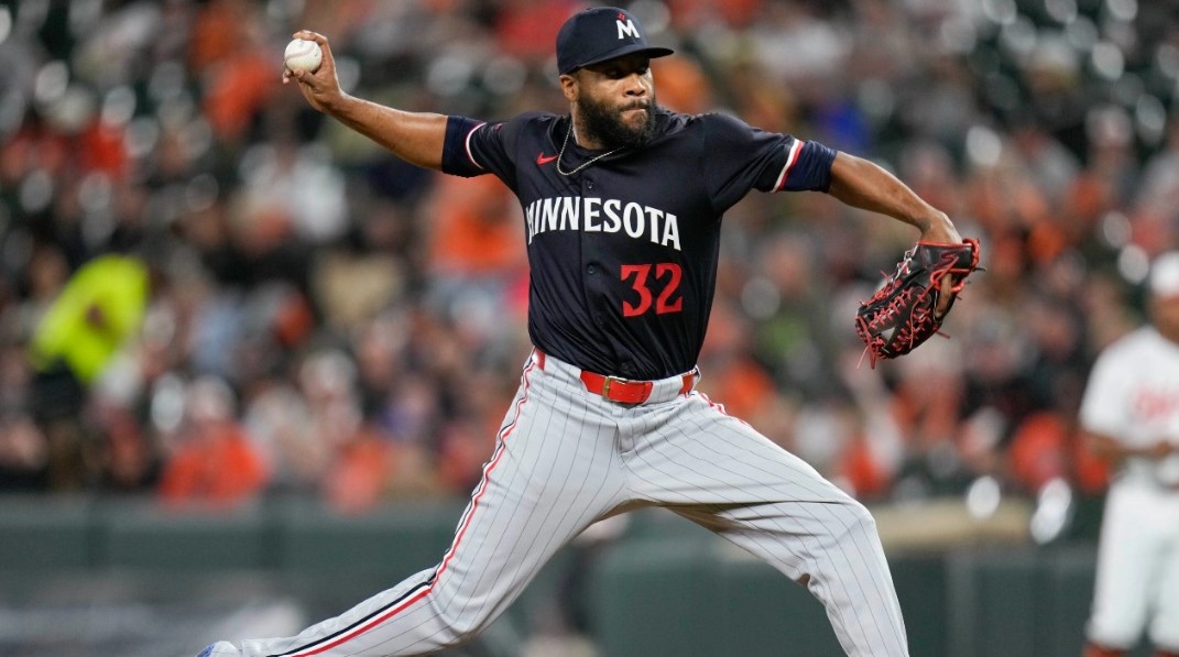 Jay Jackson se suma a Bravos como brazo de experiencia en Grandes Ligas