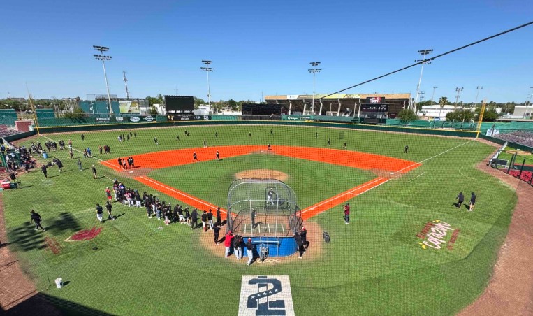 Con gran éxito realizan Tecos y Consulado de EU clínica en el Parque La ...