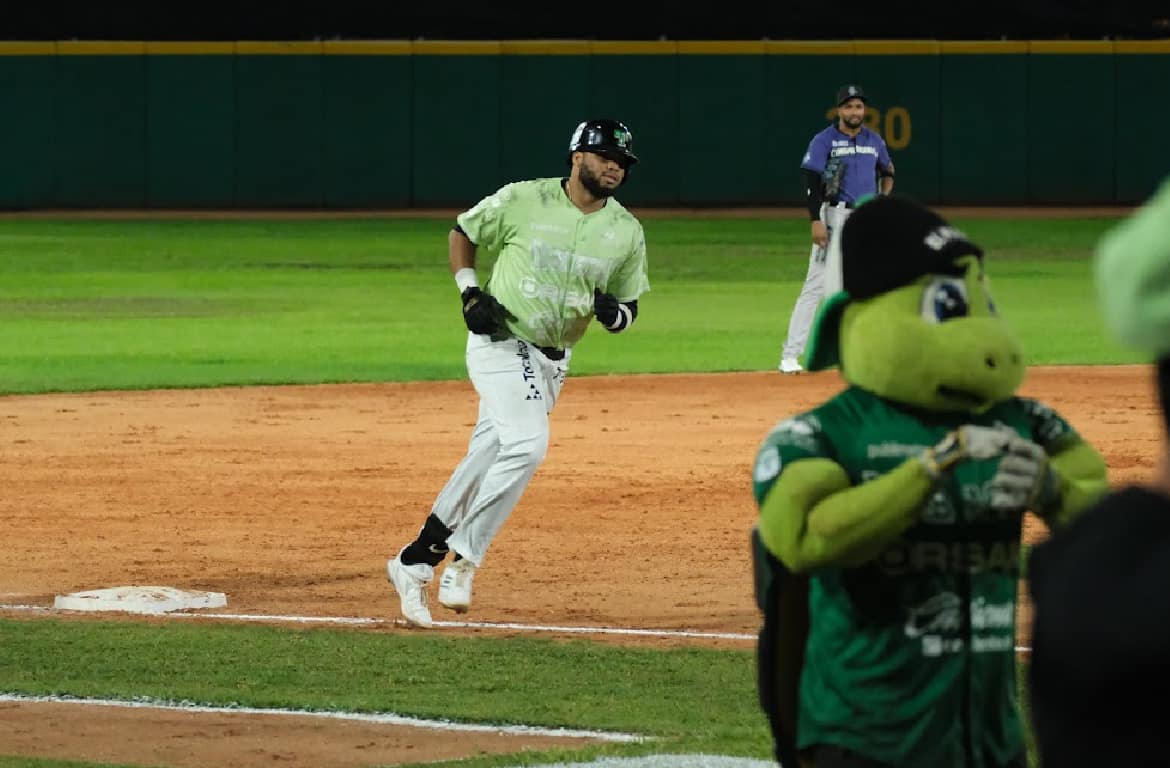 Dawel Lugo y Richard Reyes llegan a los Olmecas