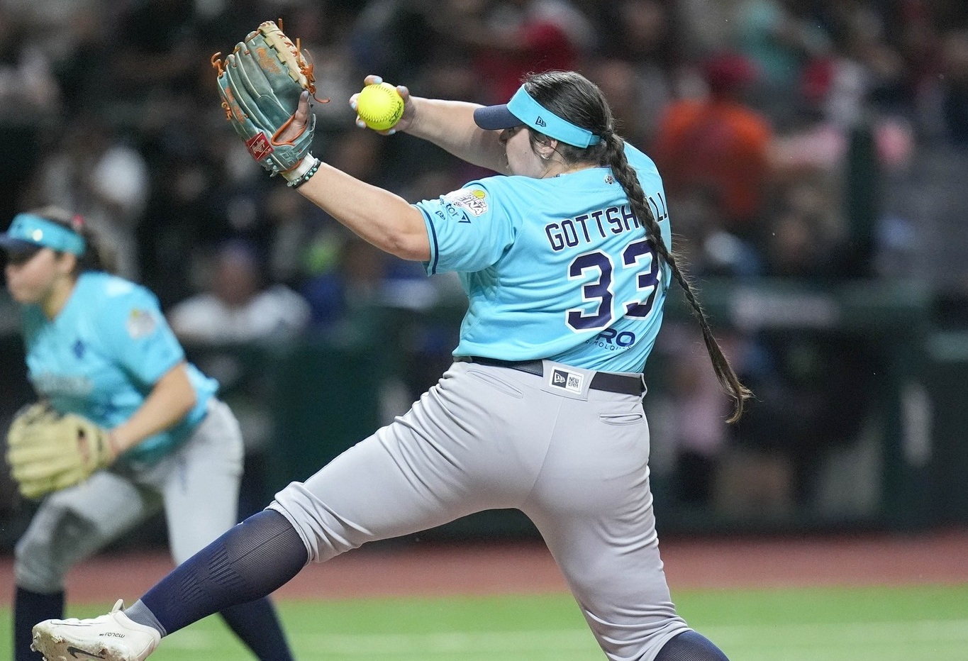 Payton Gottshall y Morgan Howe regresan a Sultanes Femenil